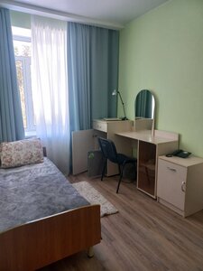 Парашютист (ulitsa Tomarovicha No:32, Kirzhach), otel  Kirjaç'tan
