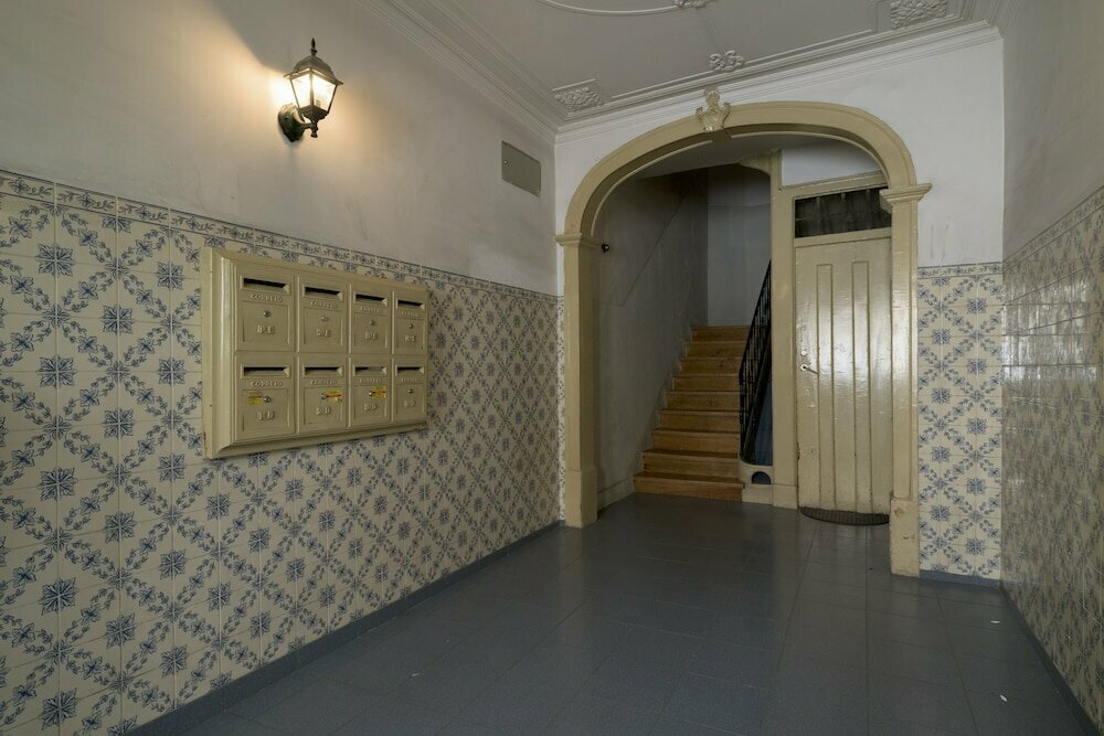 Otel Spacious Bairro Alto Apartment + Courtyard, Lizbon, foto