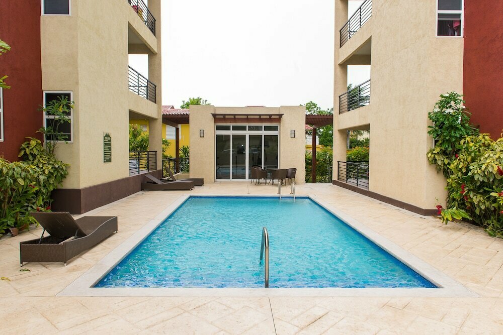 Otel Kingston Modern Duplex Apartment, Kingston, foto