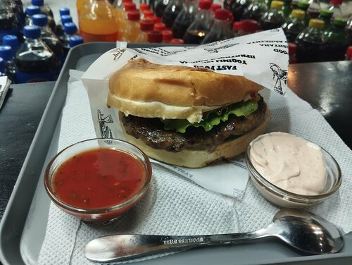 Fast food Everest Burger, Fergana eyaleti, foto