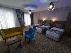 Crystall Hotel (Şerefiye Mah., Ordu Çıkmazı Sok., No:9, İpekyolu, Van), otel  Van'dan
