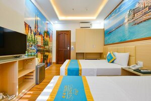 Love Hotel Airport (Ho Chi Minh City, Bach Dang Street), otel  Ho Chi Minh'den