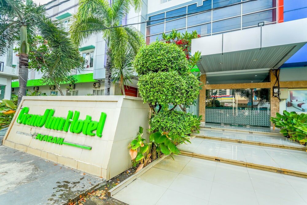 Otel Grand Inn Hotel, Mataram, foto