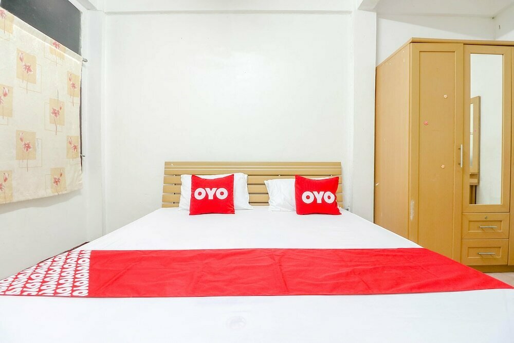 Otel Oyo 525 Mrt Phetkasem 48 Place, Bangkok, foto
