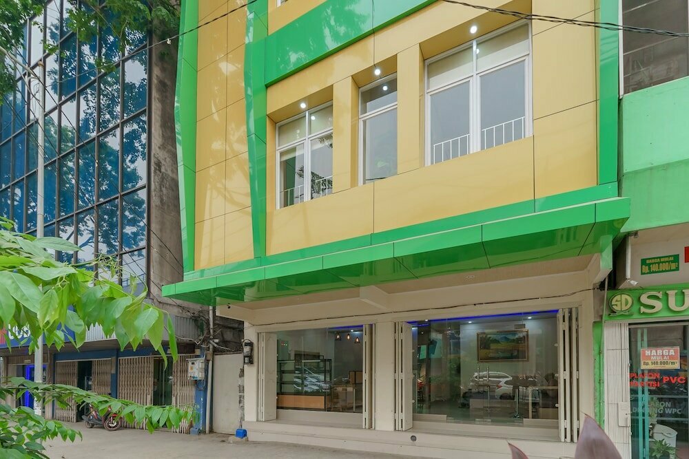Otel RedDoorz Plus near Rs Rk Charitas 2 Palembang, Palembang, foto