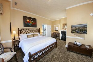 The Aerie Bed and Breakfast (North Carolina, Craven County, New Bern), otel  New Bern'den