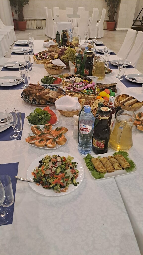 Kafe Бакинский дворик, Rossoş, foto
