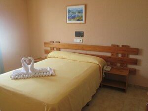 Hostal Santi (Islas Baleares, Formentera, Sant Ferrán de Ses Roques), otel  Formentera'dan