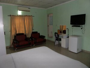 Zaaz (Lagos, gorod Ikeja), otel  Lagos'tan