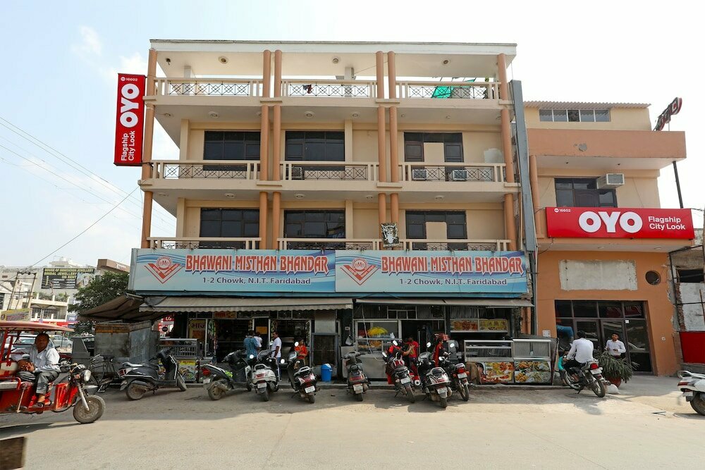 Otel Oyo Flagship 16602 Nit Faridabad, Faridabad, foto