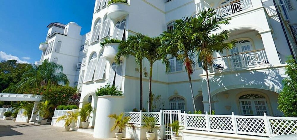 Otel Old Trees 7-bella Vista by RedAwning, Dünya, foto