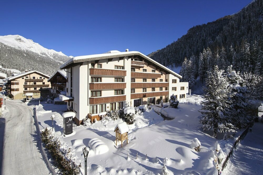 Otel Hotel Garni Mössmer, Sankt Anton am Arlberg, foto
