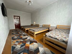 Гостевой дом (Stepnaya ulitsa No:32, selo Obraztsovoye, selo Oranzherei), otel  Astrahanskaya oblastından