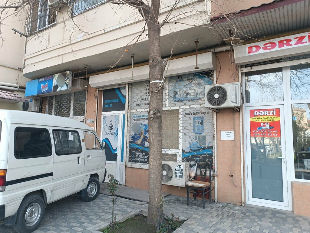 Su satışı Aquafer, Bakü, foto