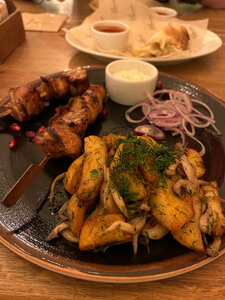 Shvili (40 Let Pobedy Street No:40, Tolyatti), restoran  Tolyatti'den (Togliatti'den)