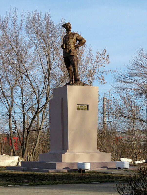 Anıt, heykel В.И. Чапаев, Çapayevsk, foto