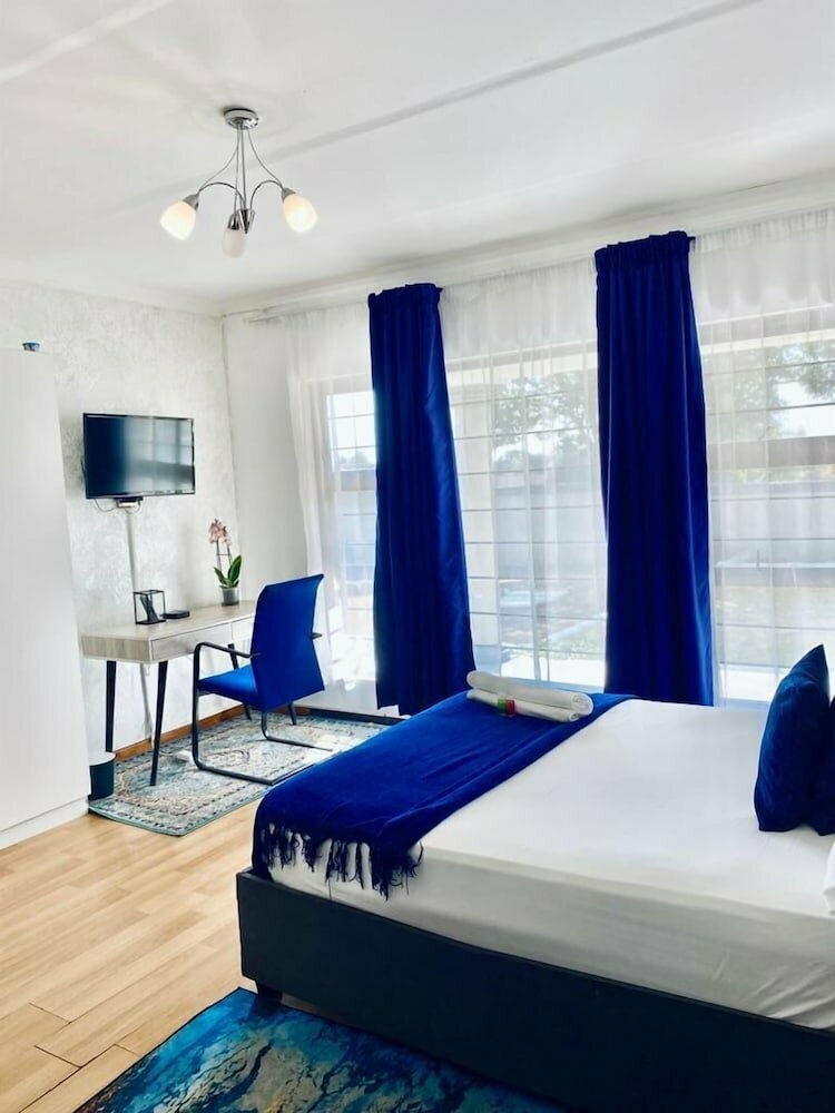 Otel Airport Royal Guest House, , foto