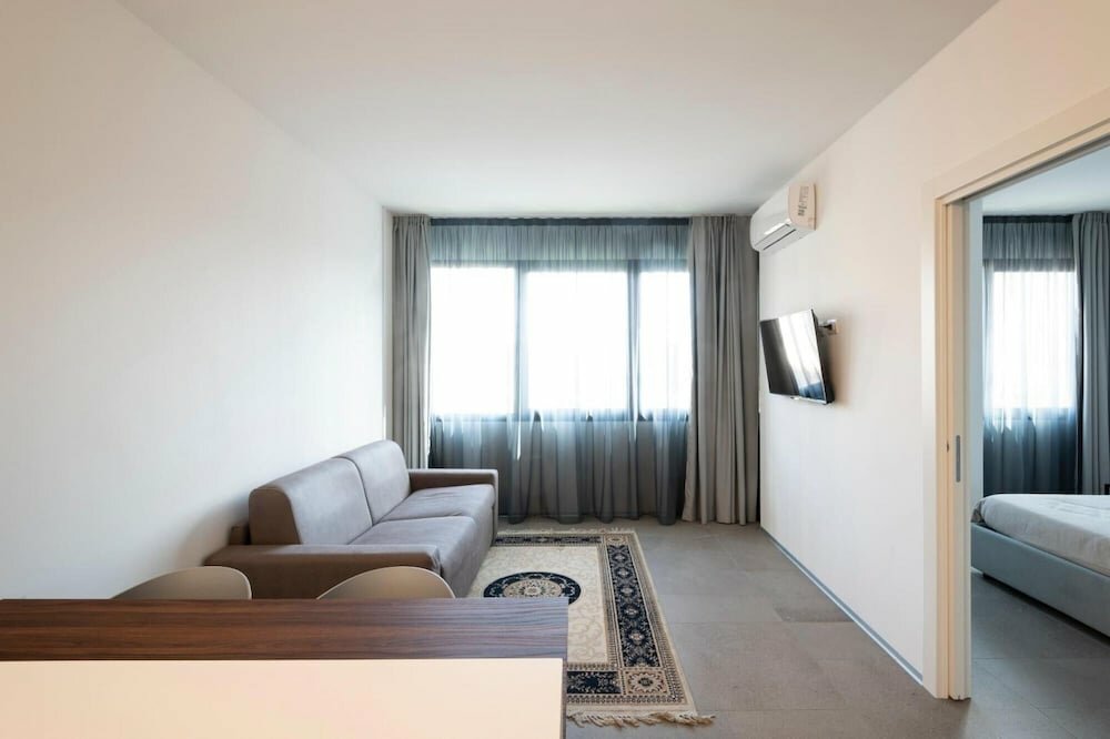 Kısa süreli konaklama Alkamuri Posh Hotel SPA 109 Suite Superior, , foto