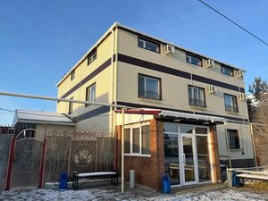 Triumph House (No:245, Iýjnyı shaǵyn aýdan, Mıchýrın aýyly), otel  Kostanay eyaletinden