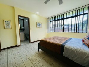 The Rainier Bed & Breakfast 2 (San Jose, Parque Central de San José), otel  San Jose'den
