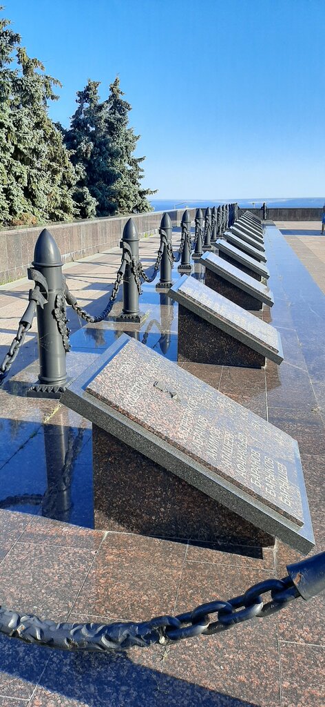 Anıt levhası, anıt taş Никто не забыт, ничто не забыто, Ulyanovsk, foto