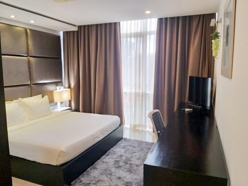 Otel Platinum One Suites - 3 Bedroom, Kolombo, foto