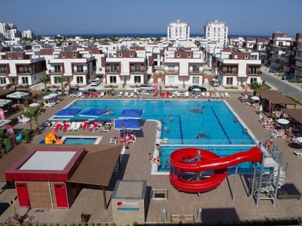 Otel Royal Sun Residence River 2 apartment, Dünya, foto