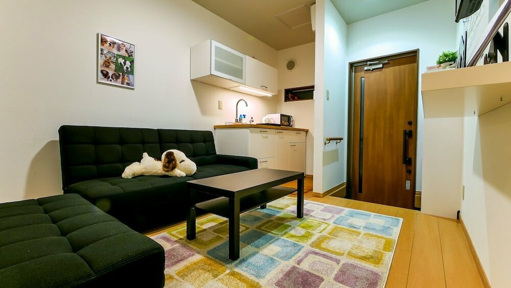 Otel 73bnb House in Chiyozaki, Osaka, foto
