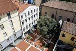Ego' Ferrara Residence (Emilia-Romagna, Ferrara, Via Beretta), otel  Ferrara'dan