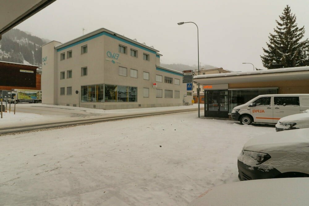 Otel Talstrasse 24 - Apt Buff, Davos, foto