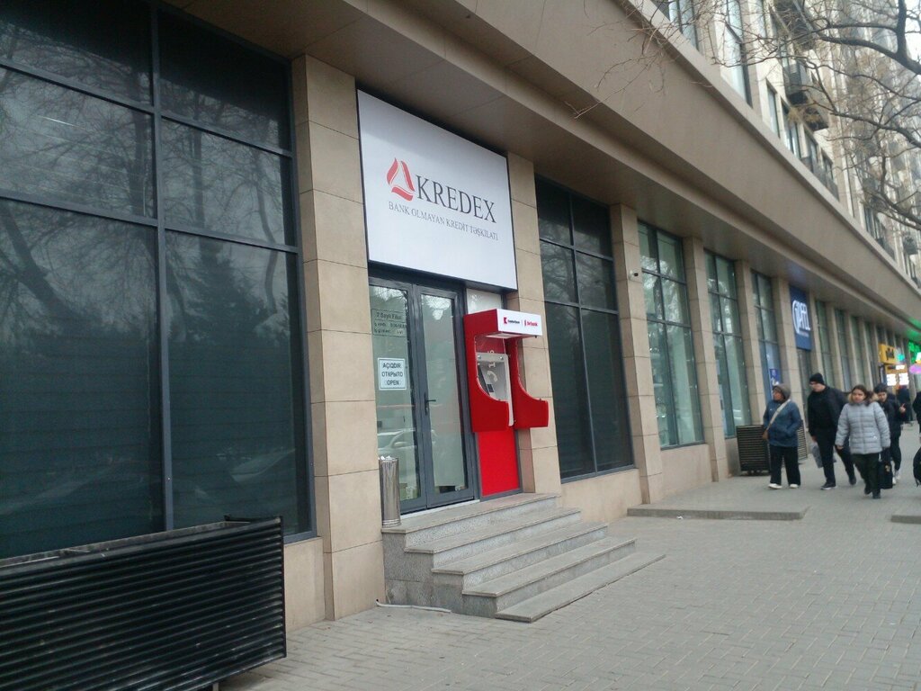 ATM'ler Kapital Bank, Bakü, foto