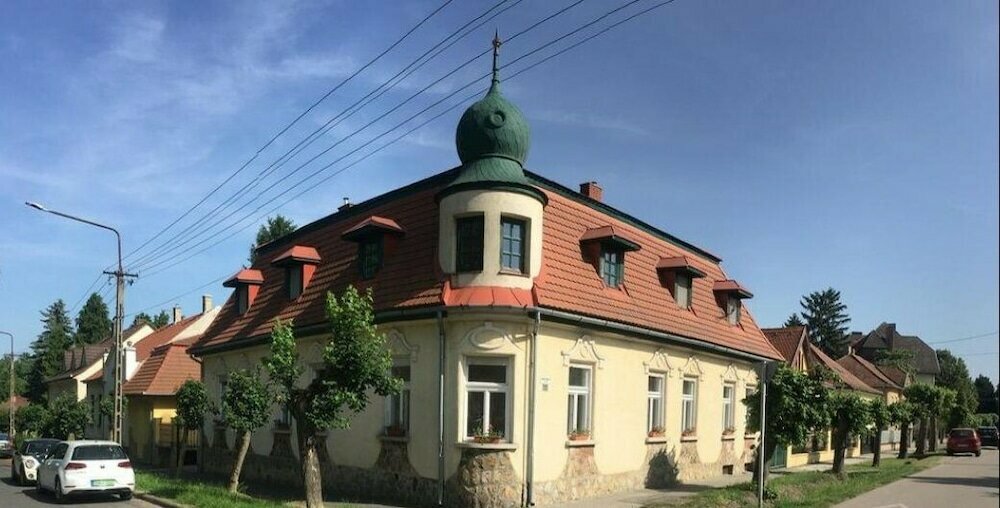 Otel Tulipán Vendégház, Keszthely, foto