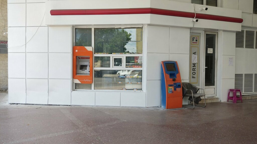 ATM'ler Bog, Tiflis, foto
