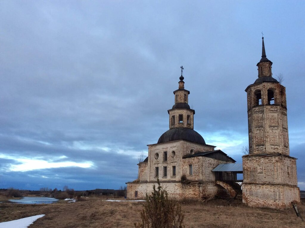 Ortodoks kiliseleri Tserkov Troitsy Zhivonachalnoy V Vozheme, Arhangelskaya oblastı, foto