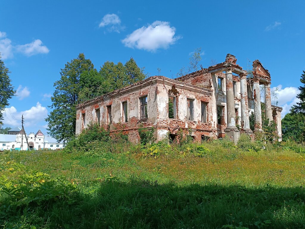 Turistik yerler Усадьба Бартеневых, Kostromskaya oblastı, foto