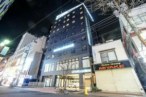 Hotel Livemax Yokohama Motomachi Ekimae (Kanagawa Prefecture, Yokohama, Yamashitacho, 187), otel  Yokohama'dan