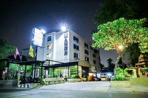 Mamba and Baan Aranya Serviced Apartment (Nonthaburi, Nontkhaburi), otel  Bangkok'tan