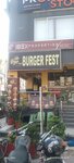 Burger Fest (Shabbir Sharif Road No:22, Sector G-11, Sector G-11 Markaz), restoran  Islamabad'dan
