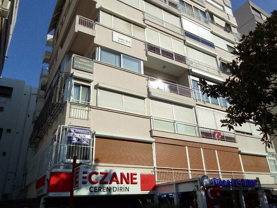 Eczaneler Ceren Dirin Eczanesi, İzmir, foto