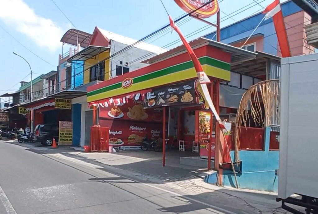 Kafe Hisana Fried Chicken Suropati, , foto