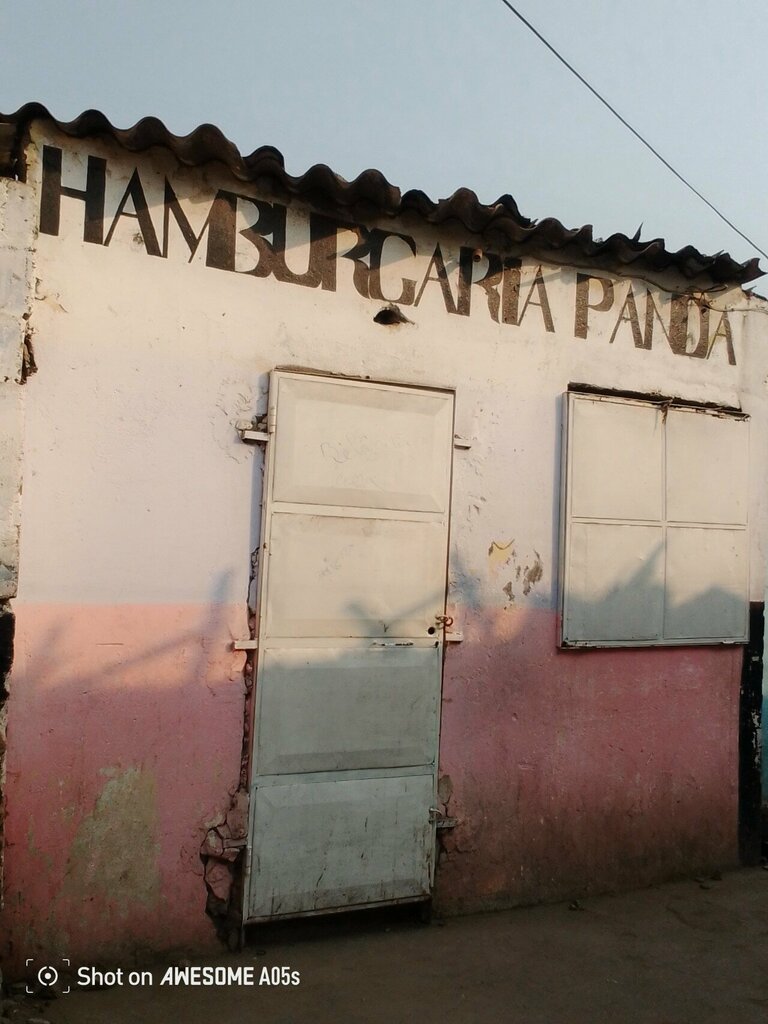 Fast food Hamburgaria da Banda, Loanda, foto