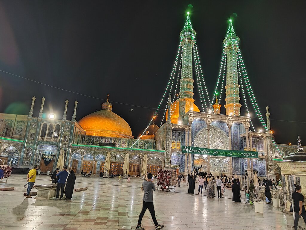 Turistik yerler Hazret Masume Türbesi, Kum, foto