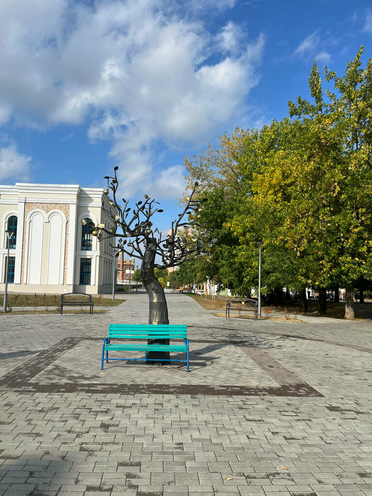 Dekorasyon ve süsleme, onur panosu Кованая яблоня, Moguilev, foto