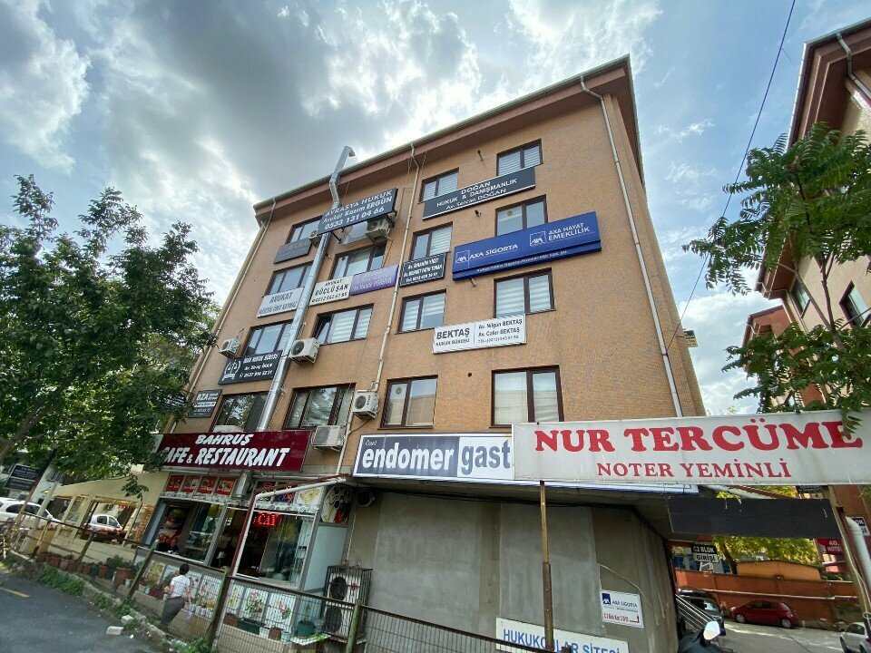 Avukatlar AV. Hüseyin Ümit Kaymaz, İstanbul, foto
