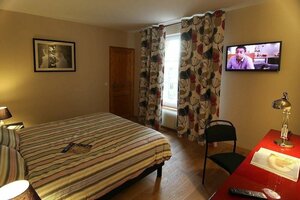 Les Tourelles de Thun (Rue des Annonciades No:25, Meulan-en-Yvelines), otel