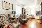 Casa Flora - Casa Flora (Lombardy, Provincia di Pavia, Via dei Martiri, 15), kısa süreli konaklama  Pavia'dan