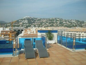 Apartamentos Peñíscola Centro 3000 (Comunidad Autónoma de Valenciana, Castellón, Peniscola, Avinguda Valéncia), otel  Peñíscola'dan