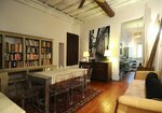 Cozy Central City Apartment (Tuscany, Florence, Borgo Ognissanti), kısa süreli konaklama  Floransa'dan
