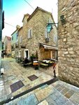 Family Two bedroom House Old Town Budva (ulitsa Petra Pervogo Petrovicha No:11, gorodskoye naselye Budva), otel  Karadağ'dan