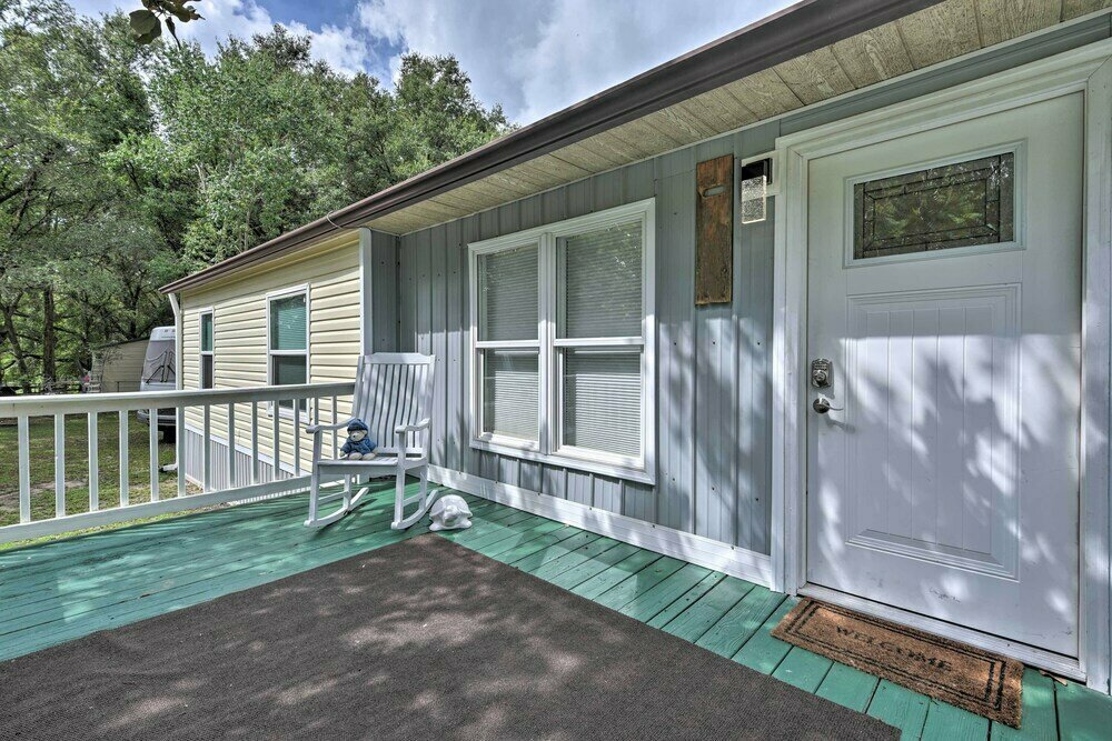 Otel House w Deck + Fireplace, Ocala, foto